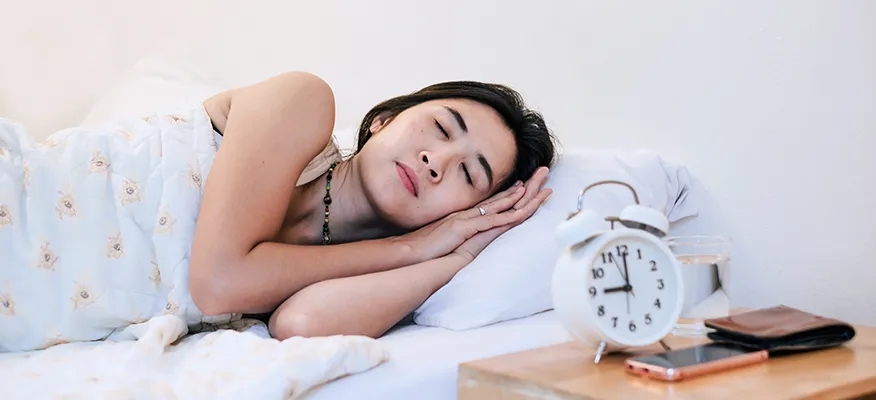 Early Sleeper's Guide: Master Early Sleep Strategies